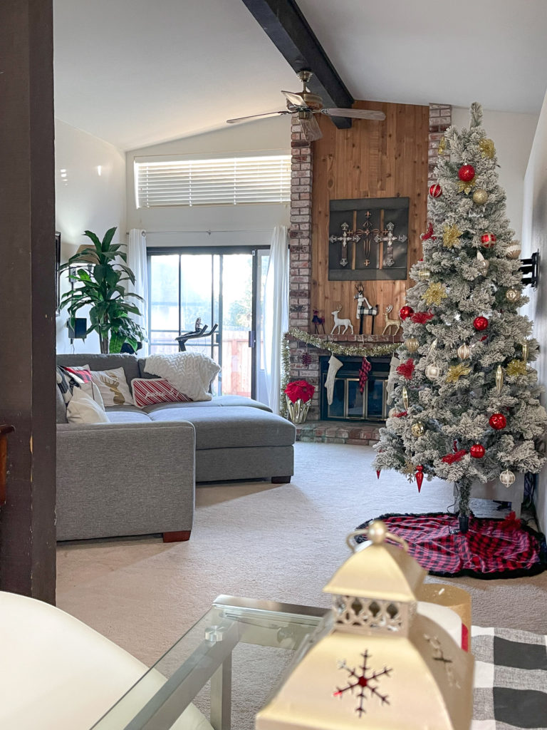 Christmas 2021 Décor - Happy Healthy Stylish